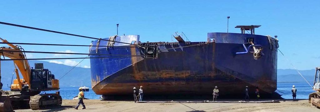 haul-barge-to-land-with-airbags-in-PNG – QingDao Eversafe Marine ...