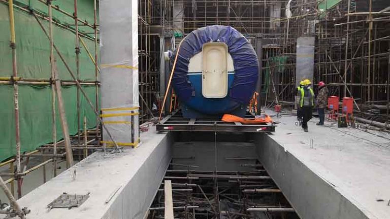 With pneumatic rollers chambers climbed to 1.8 m high platform ...